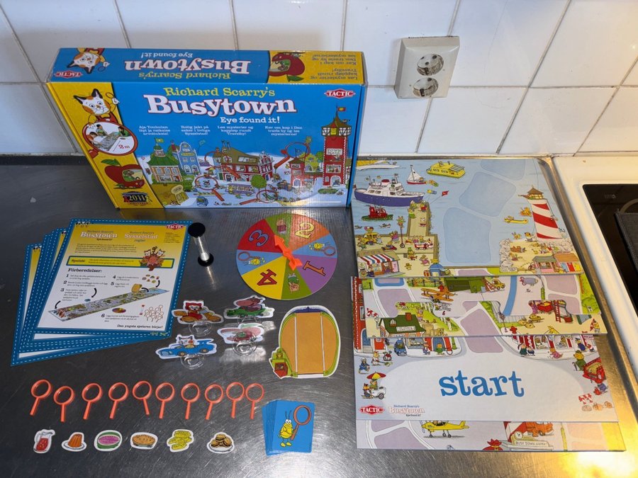 Richard Scarry's Busytown / Sysselstaden brädsp.. | Köp på Tradera ...
