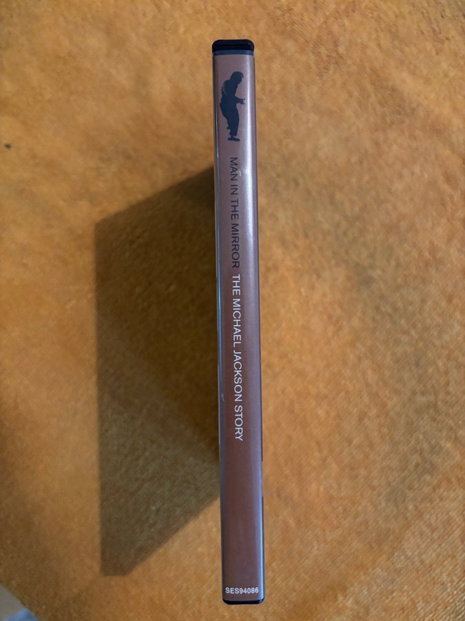 Man in the Mirror - The Michael Jackson Story DVD | Köp på Tradera ...