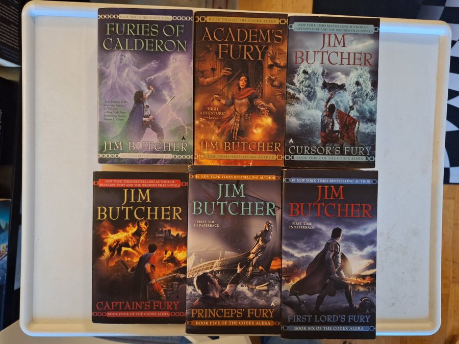 Codex Alera-serien av Jim Butcher - Komplett | Köp på Tradera (702247942)