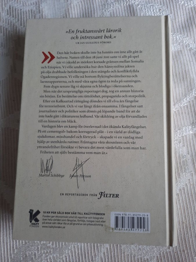 438 Dagar: Johan Persson & Martin Schibbye - Va.. | Köp på Tradera ...