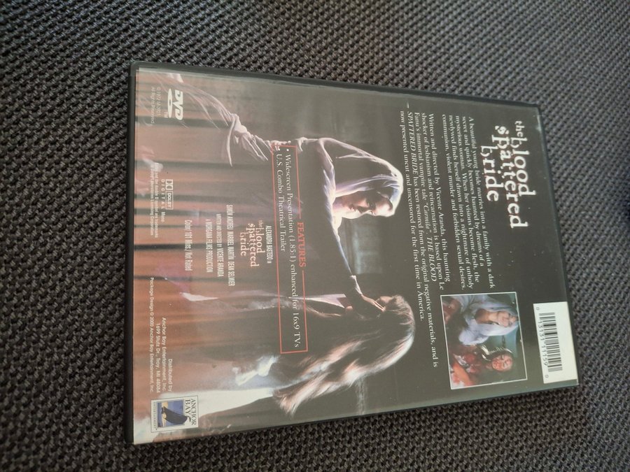 The Blood Spattered Bride DVD | Köp på Tradera (707456938)