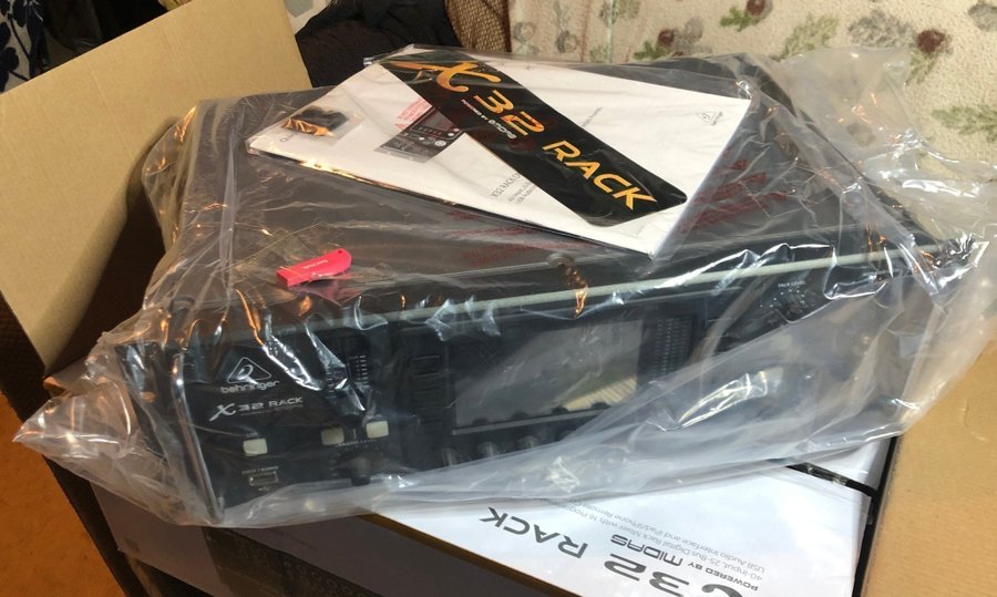 Behringer X32 Rack | Köp på Tradera (713039950)