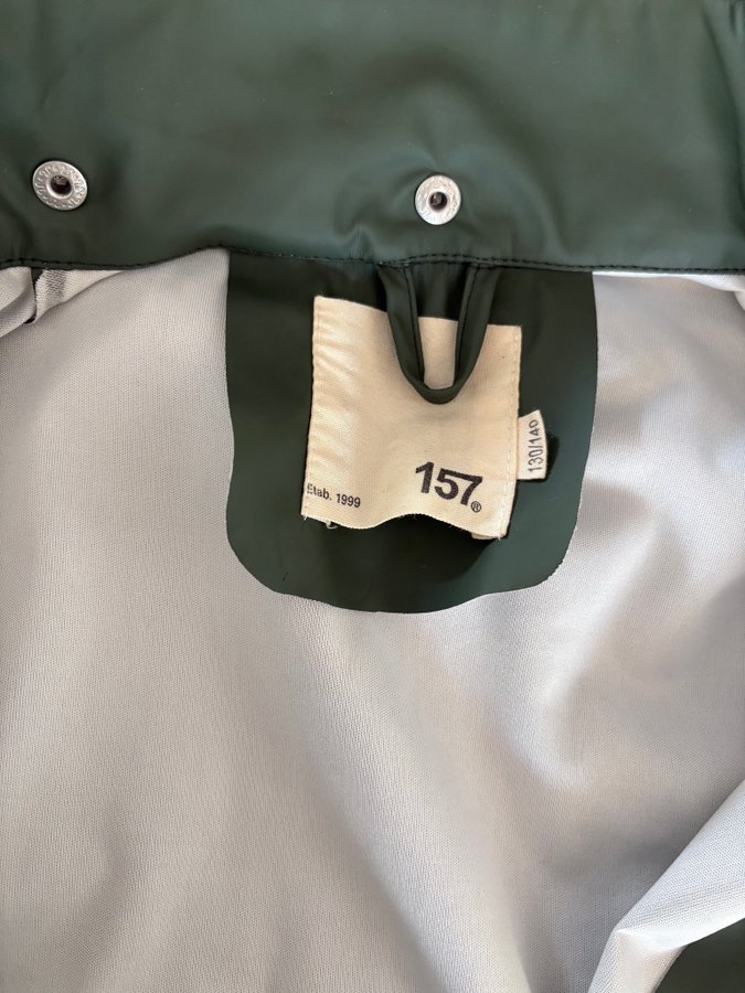 Grön regnjacka, Lager 157, storlek 130/140 | Köp på Tradera (678033064)