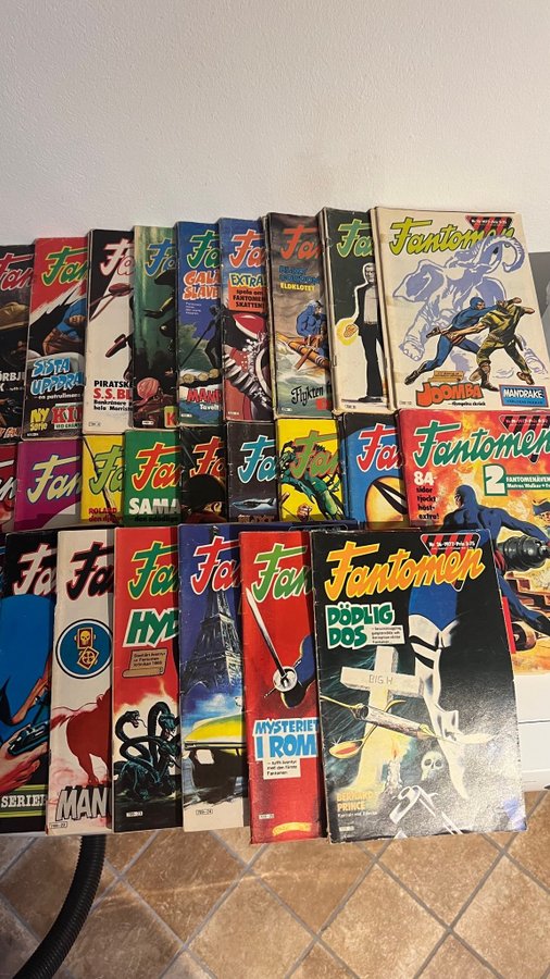 Fantomen komplett årgång 1977 så när som på #9! | Köp på Tradera ...