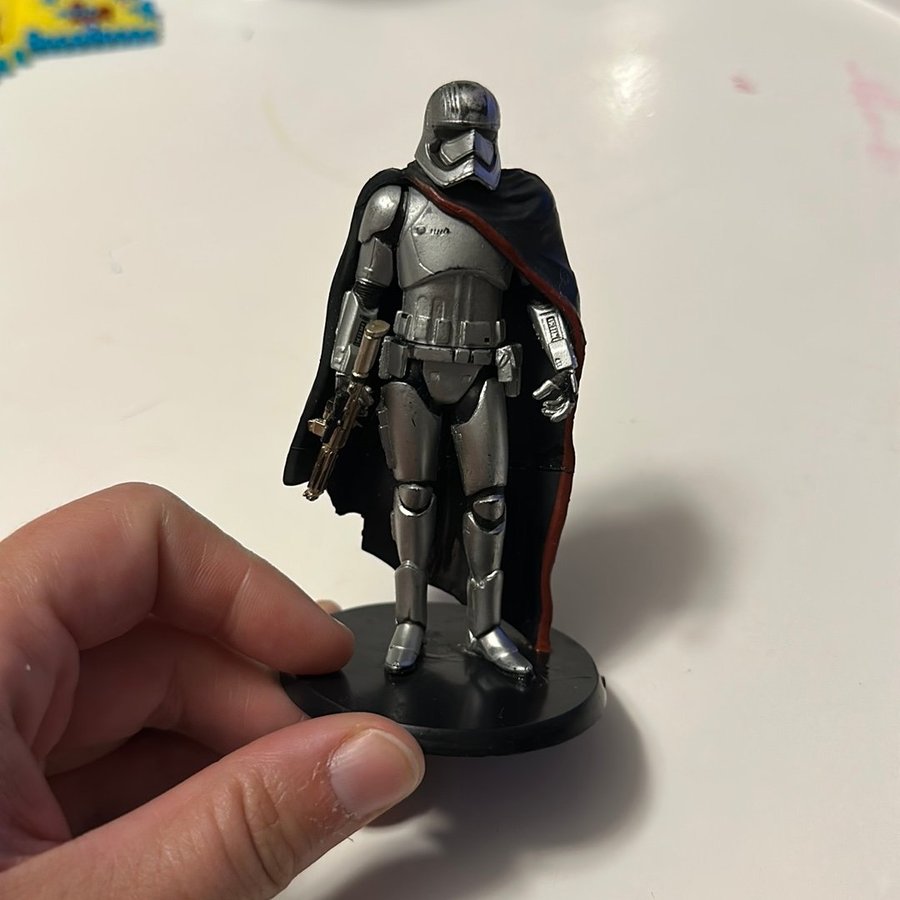 Star Wars Captain Phasma Figur | Köp på Tradera (701124633)