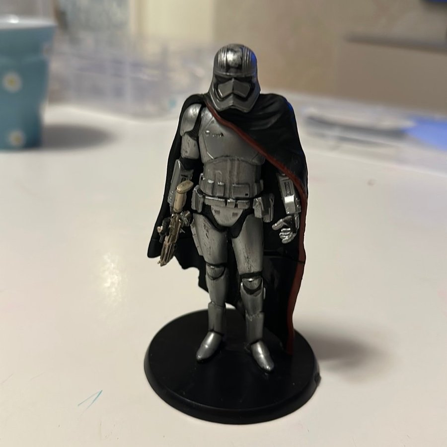 Star Wars Captain Phasma Figur | Köp på Tradera (701124633)