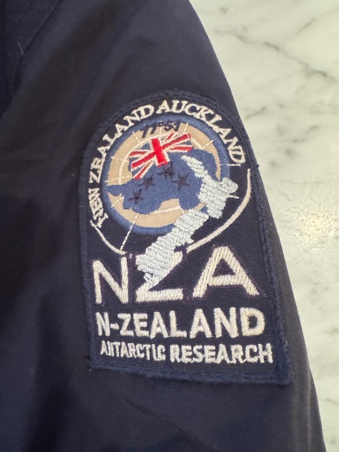 NZA New Zealand Auckland DUN blå jacka st M | Köp på Tradera (711351461)