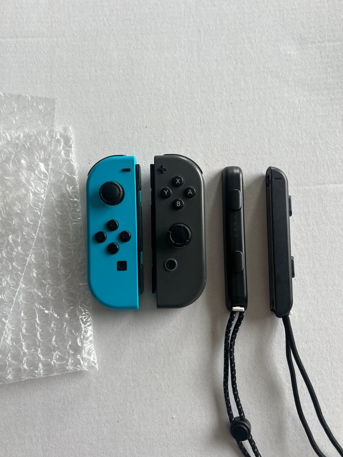 Nintendo Switch Joy-Cons blå/grå | Köp på Tradera (734744345)