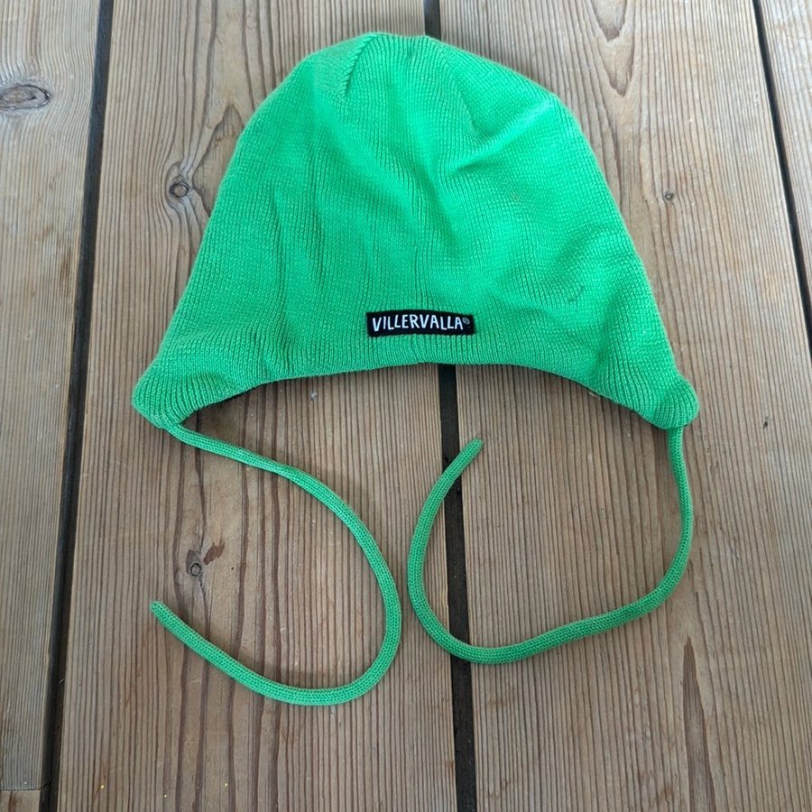 Se produkter som liknar Grön mössa strl 48/50 Villerv.. på Tradera ...