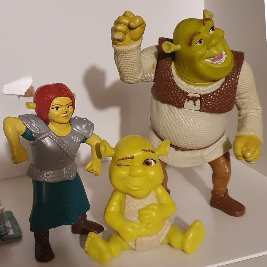 Se produkter som liknar Shrek Leksaker från McDonalds på Tradera ...