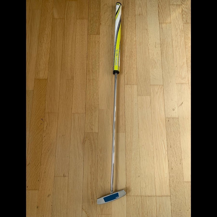 Ping G2i Putter center shaft med Super Stroke G.. | Köp på Tradera ...