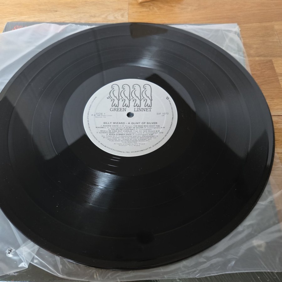 Silly Wizard - A Glint Of Silver - Vinyl LP | Köp på Tradera (702464625)