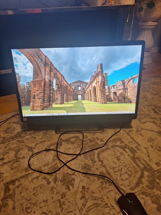 Samsung All-in-One Dator | Köp på Tradera (713563285)