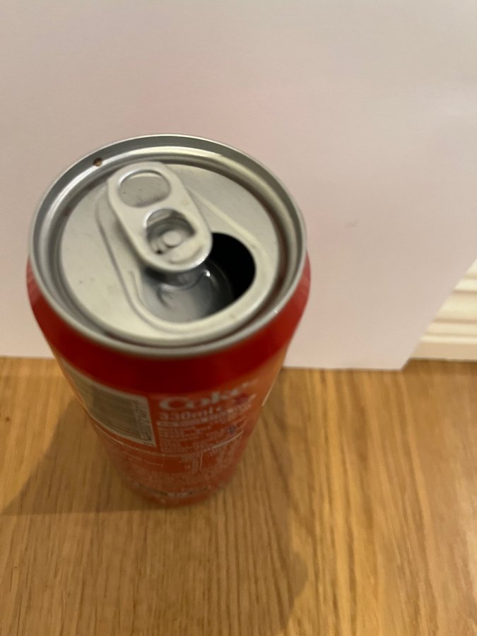 Se produkter som liknar Coca-Cola cola burk OS 2024 P.. på Tradera ...