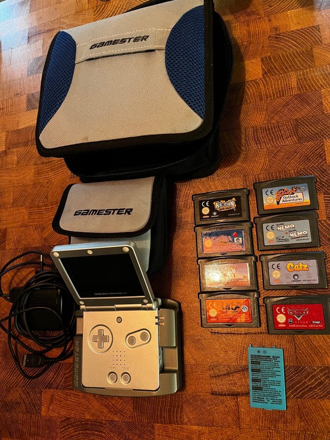 Galet paket ! Game Boy Advance SP AGS-001 + GAM.. | Köp på Tradera ...