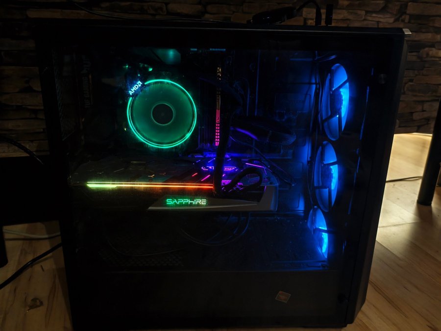 Desktop Gaming PC – Ryzen 7 3700X, RX 5700 XT, .. | Köp på Tradera ...