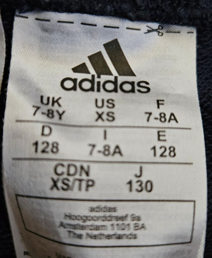 Blåa Adidas mjukisbyxor, storlek 128 | Köp på Tradera (703361461)