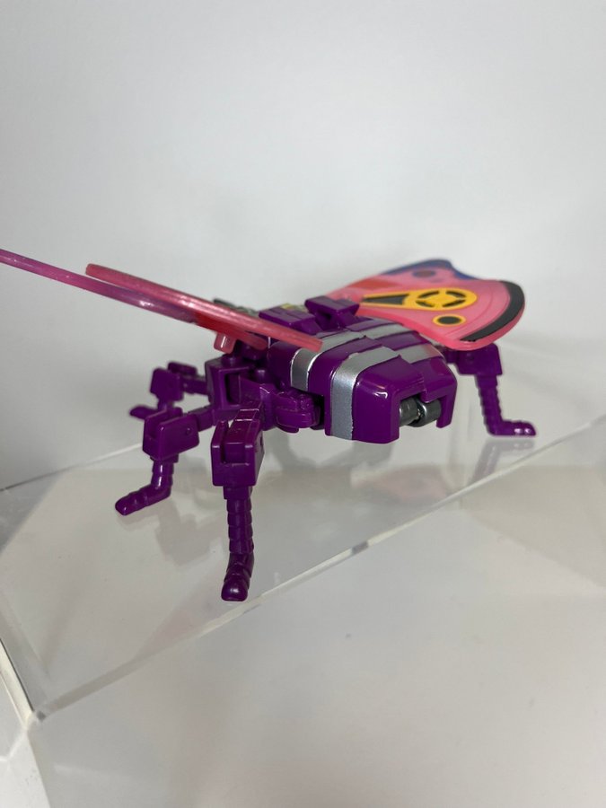Insect 2 Sides Moth Transformer | Köp på Tradera (707224872)