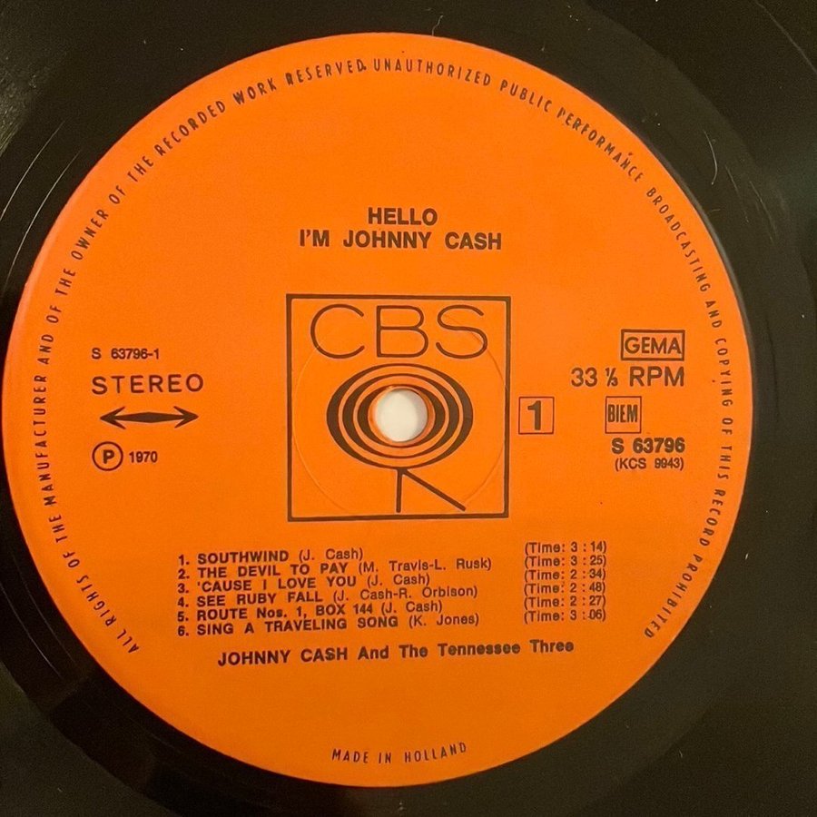 Se produkter som liknar Johnny Cash - Hello, I'm John.. på Tradera ...