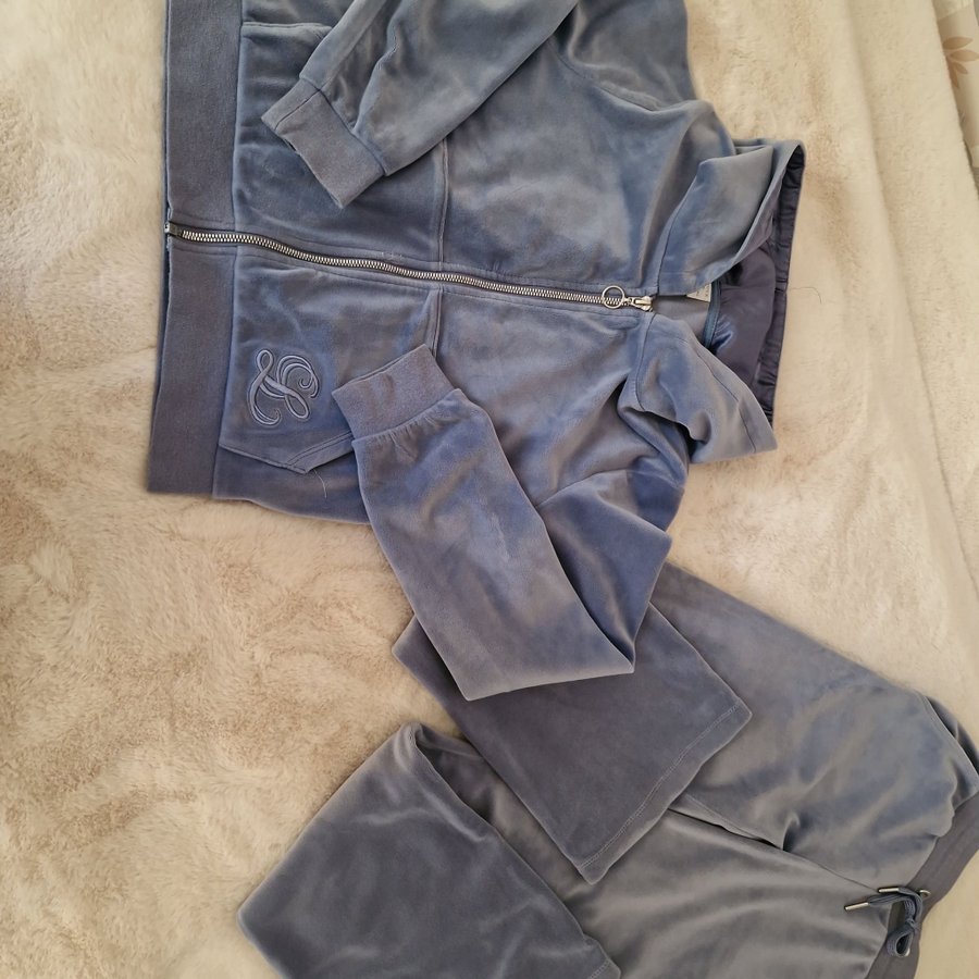 Lindex Kids Mjukisoverall Blå Storlek 146/152 | Köp på Tradera (735691235)