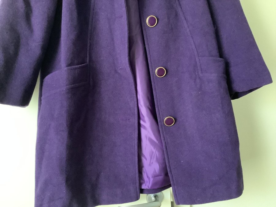 Lily Ella lila kappa storlek 10 som M se måtten! | Köp på Tradera ...