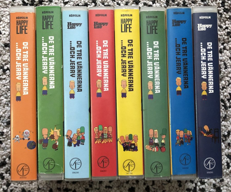 Se produkter som liknar De tre vännerna och Jerry VHS.. på Tradera ...