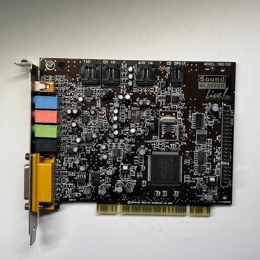 Se produkter som liknar Retro Sound Blaster Live! 5.1.. på Tradera ...