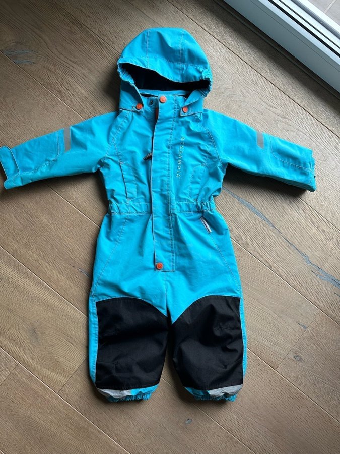 Se produkter som liknar Skaloverall overall strl 74/8.. på Tradera ...