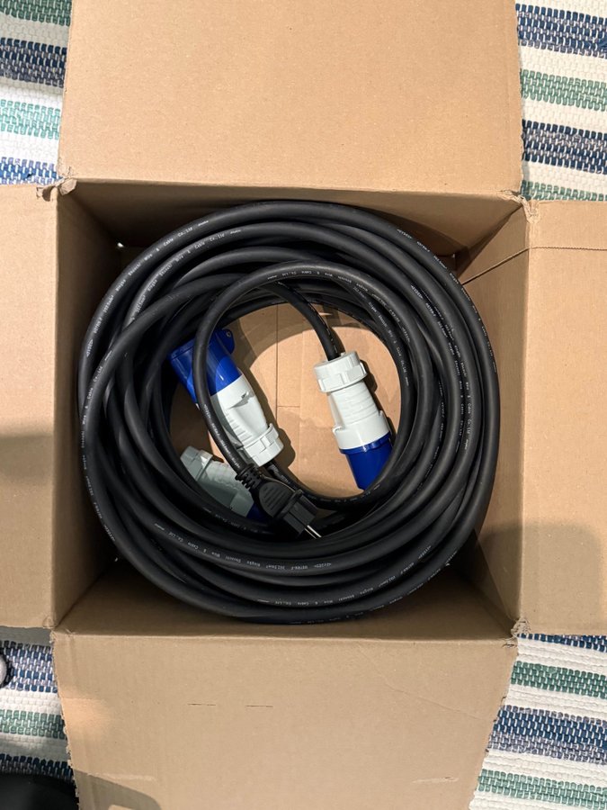 CEE 16A 3G2.5 25m + övergång schuko hane-CEE hona | Köp på Tradera ...