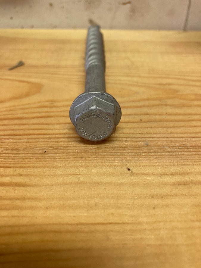 Betongskruv HUS3-HF 8x100 50/40/30. 20st | Köp på Tradera (712109954)
