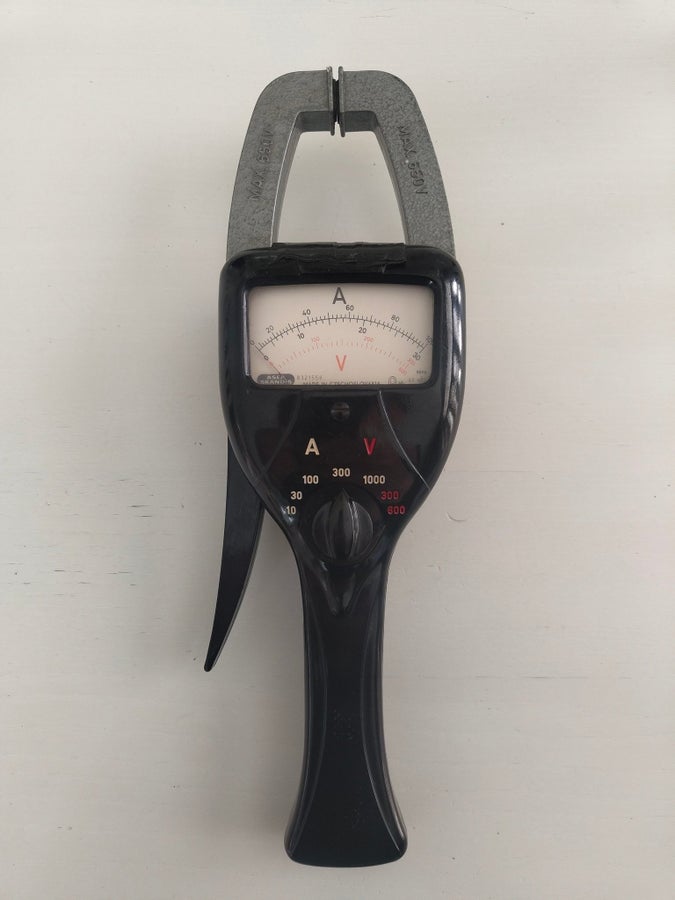 ASEA Skandia Tjeckoslovakisk Amperemeter Voltme.. | Köp på Tradera ...