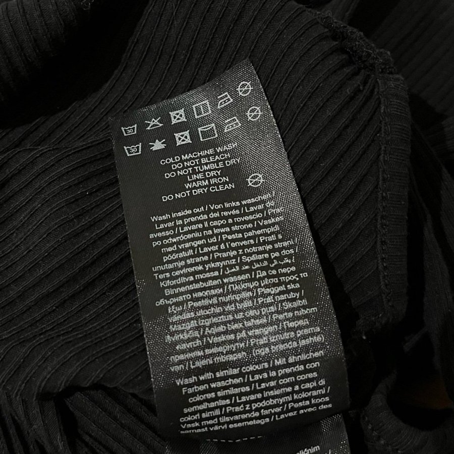 ONLY snygg svart långärmad topp, stl. XS | Köp på Tradera (702626731)