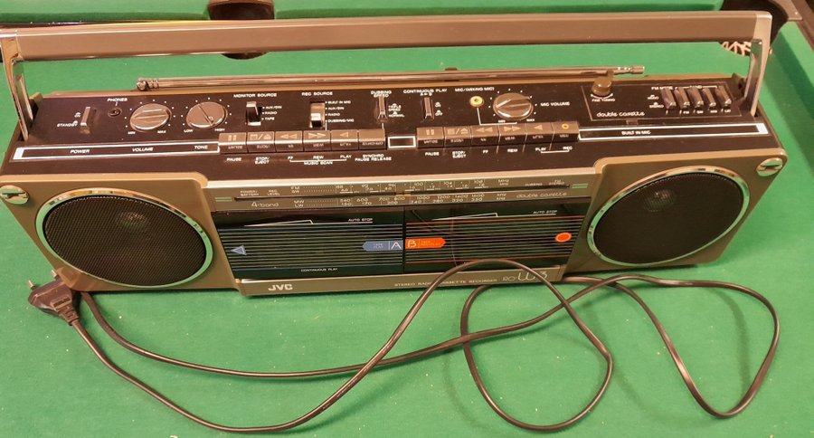 Klassisk bärbar bandspelare kassettbandspelare .. | Köp på Tradera ...