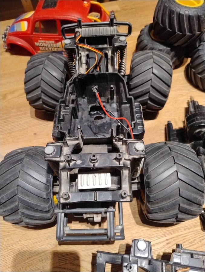 Tamiya Quick Drive Monster Beetle och Hump Back.. | Köp på Tradera ...