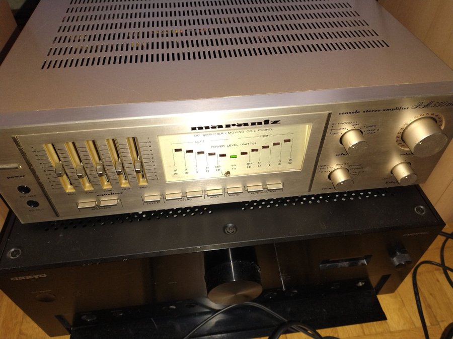 Se produkter som liknar Marantz PM 550DC förstärkare på Tradera (696213155)