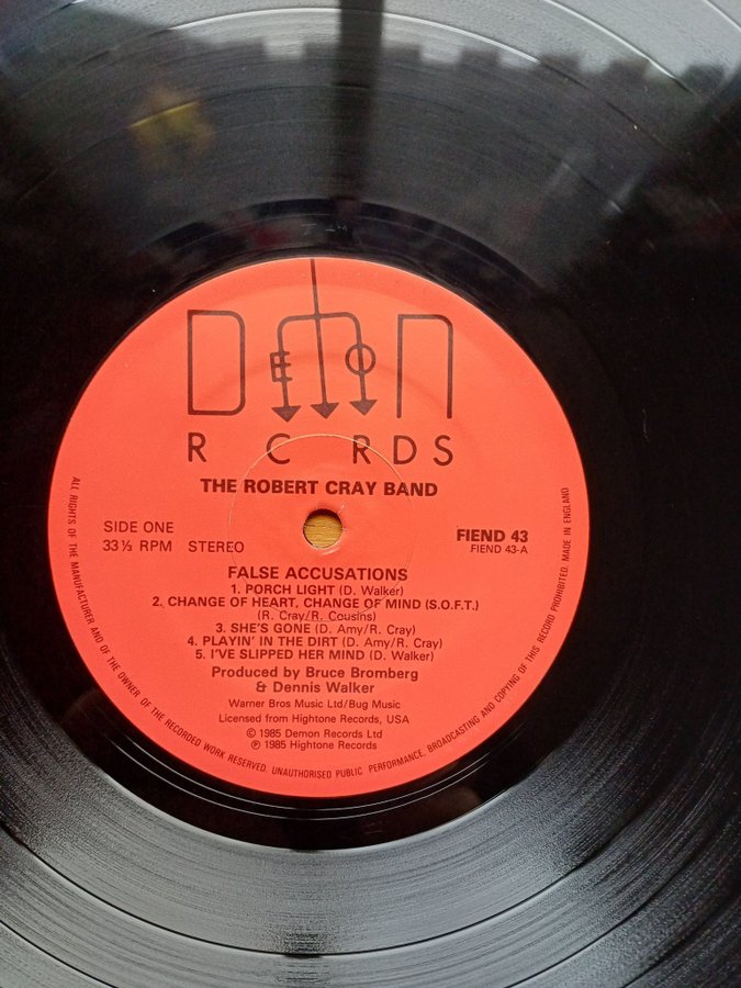 The Robert Cray Band False Accusations 1985 Mad.. | Köp på Tradera ...