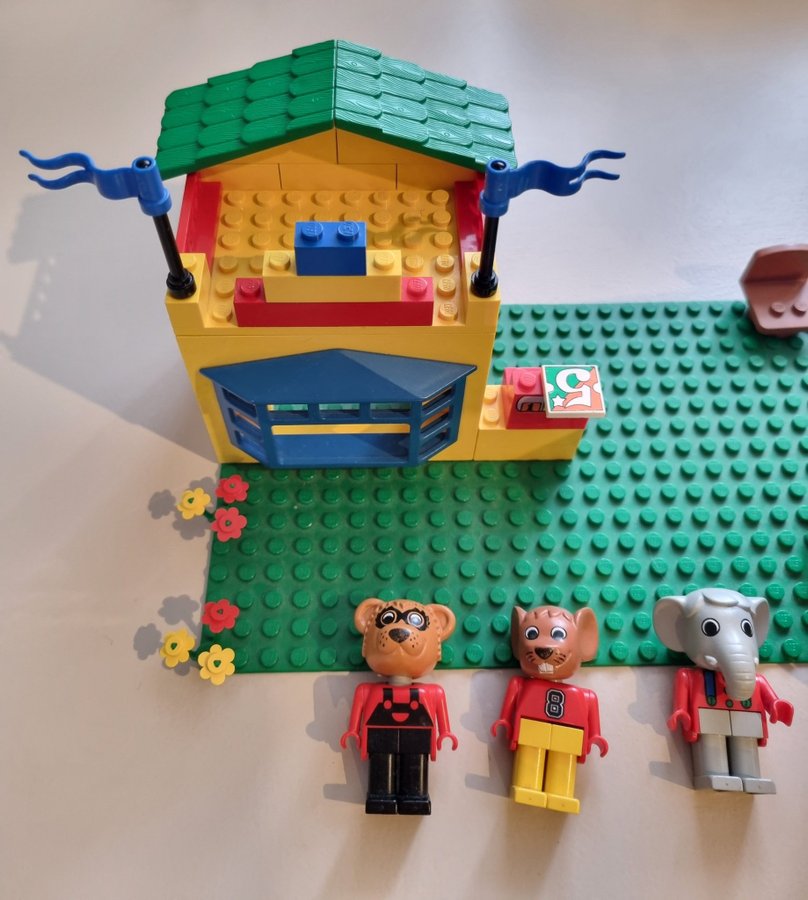 Lego 3668 Fabuland Merry-Go-Round | Köp på Tradera (734084280)