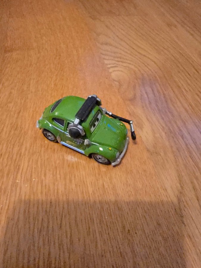Disney Pixar Cars Bilar Pixar - Cruz Besouro | Köp på Tradera (709984848)