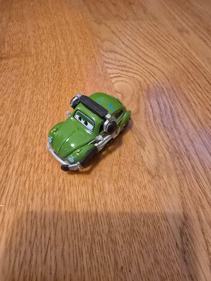 Disney Pixar Cars Bilar Pixar - Cruz Besouro | Köp på Tradera (709984848)