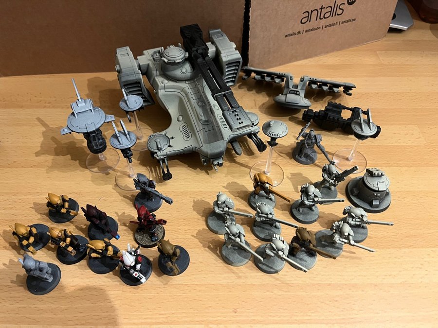 Warhammer 40k Tau Armé | Köp på Tradera (711355442)