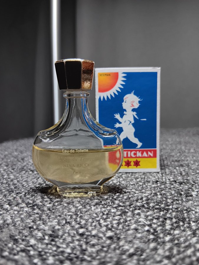 Nina Ricci L'Air du Temps Eau de Toilette Minia.. | Köp på Tradera ...