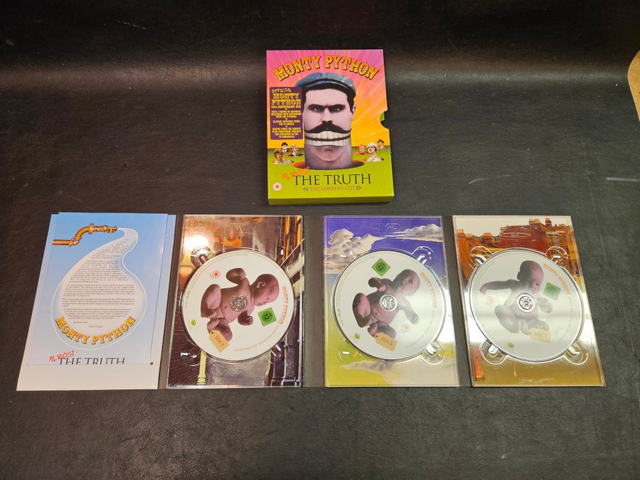 Monty Python - Nästan Sanningen - Helt Otroligt.. | Köp på Tradera ...