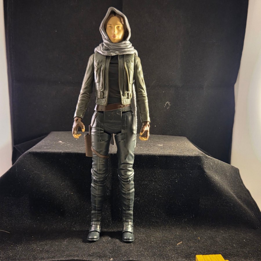 Jyn Erso från Star Wars Rogue One. | Köp på Tradera (713871484)