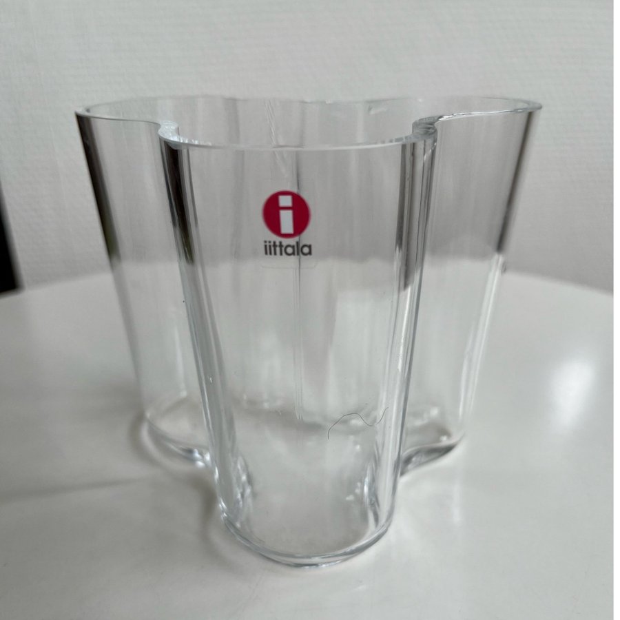 Se produkter som liknar Ittala vas klarglas ca 9,5 x .. på Tradera ...