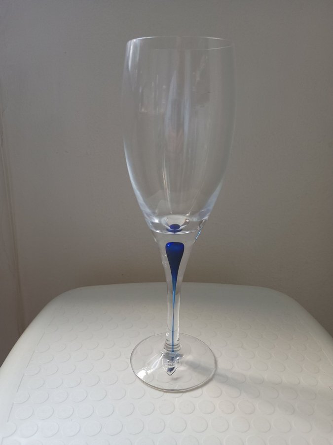 Orrefors Intermezzo Blå rött vitt bubbel 24 glas | Köp på Tradera ...