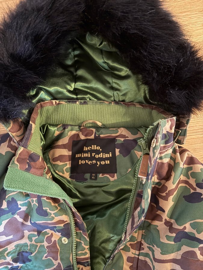 Mini Rodini camo vinterjacka, strl 80-86 | Köp på Tradera (713187460)