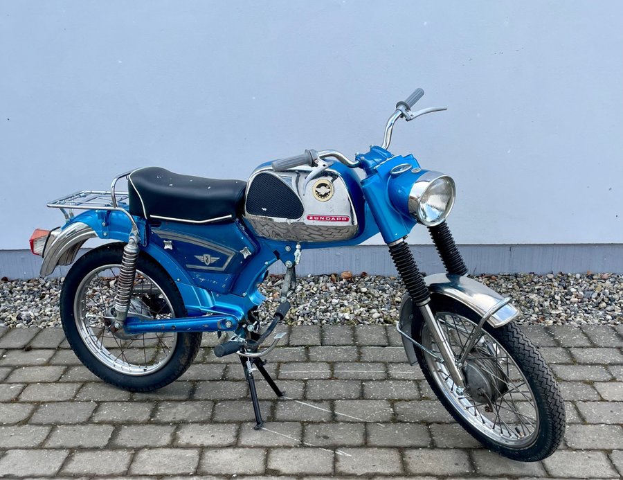 Se produkter som liknar Zundapp ks100 ks 100 1969 Sve.. på Tradera (535779886)