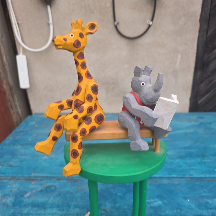 Mats Kallin Skulptur Giraffe / Noshörning 1980/.. | Köp på Tradera ...