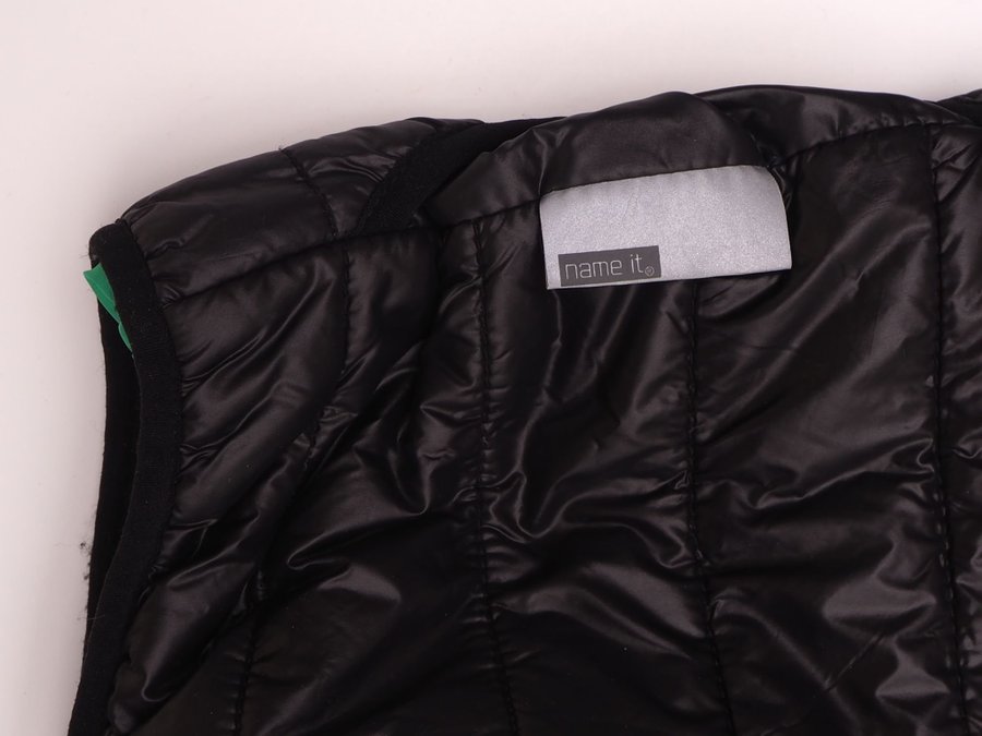 Se produkter som liknar Name It Jacka 128, ca 7-8 år .. på Tradera ...