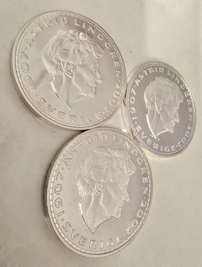 Silver 99,9% renaste silver! 81 gram. Astrid Li.. | Köp på Tradera ...